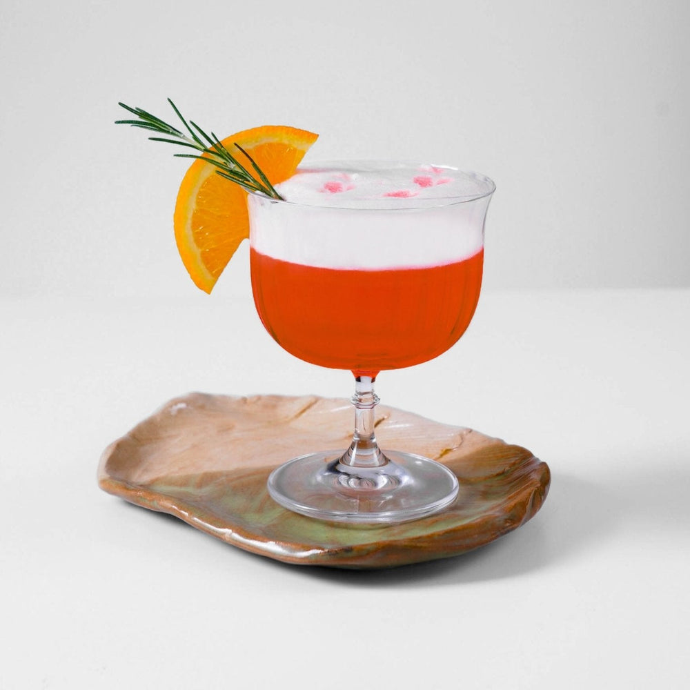 Set of 4 Rims Orient-Coupe Dessert/Paloma Ribbed Gold Rim Martini Glasses